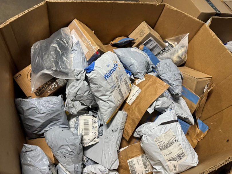 Buy Unclaimed Mail Pallets (300 Items – $550) - Largo Pallets